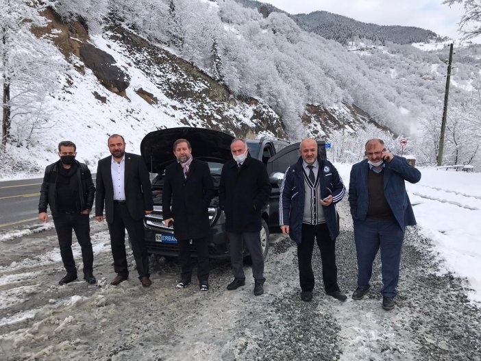 Yeniden Refah Partisi Esnaf ve Halk'ın Sorunlarını dinledi Yeniden Refah Partisi Esnaf ve Halk'ın Sorunlarını dinledi