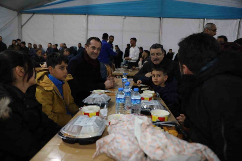 TRABZON BÜYÜKŞEHİR BELEDİYE BAŞKANI MURAT ZORLUOĞLU, ORTAHİSAR BELEDİYE ... TRABZON BÜYÜKŞEHİR BELEDİYE BAŞKANI MURAT ZORLUOĞLU, ORTAHİSAR BELEDİYE ...